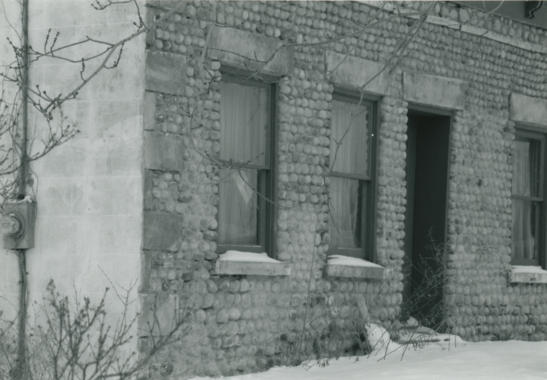 Mur-16 190916 Cobblestone Photographs Catalog